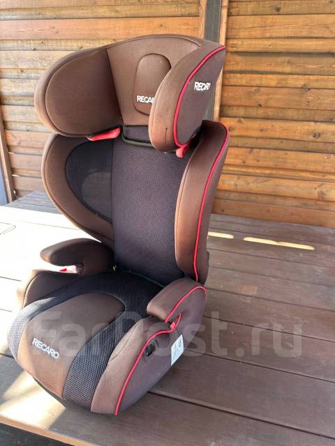 Детское автокресло Recaro, б/у, в наличии. Цена: 8 500₽ во Владивостоке