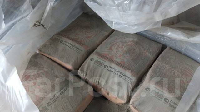 Цемент М500 50кг, в наличии. Цена: 649₽ в Хабаровске
