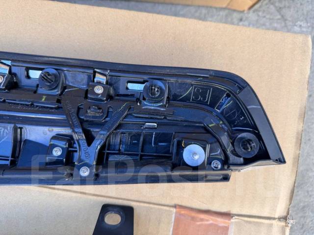 Решетка радиатора Subaru Forester SK9, SJG, SK5 купить во Владивостоке ...