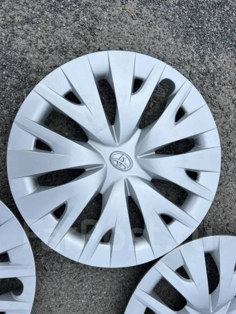 Колпаки R15 Toyota, 15", 1 шт, 4 шт, б/у, в наличии. Цена: 3 650₽ во ...