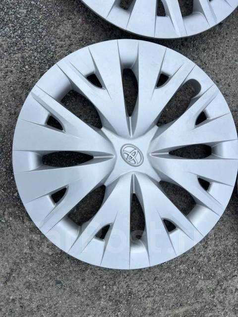 Колпаки R15 Toyota, 15", 1 шт, 4 шт, б/у, в наличии. Цена: 3 650₽ во ...