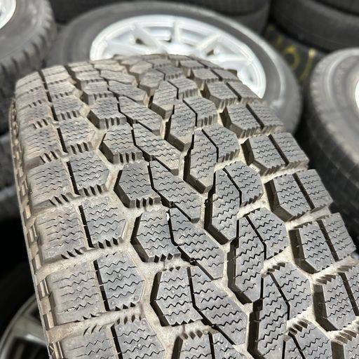 Yokohama Guardex F700, 205/50R16, 16", 1 шт, 205 мм, 50 %, радиальный ...