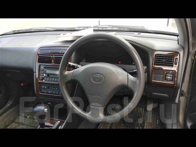 Toyota Carina, 2001, AT211, 7A во Владивостоке
