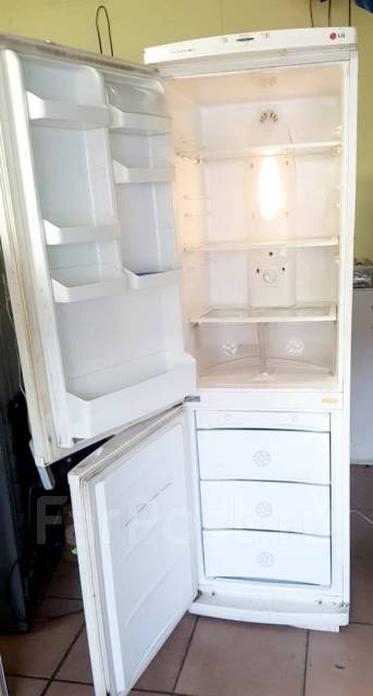 Двухкамерный холодильник LG GR-389SQF NoFrost, б/у, в наличии. Цена: 12 ...