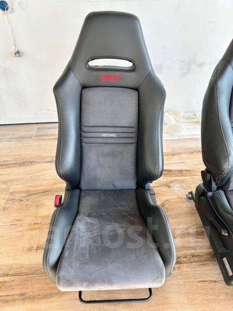 Recaro WRX STI GRB купить в Находке по цене: 120 000₽ — частное ...
