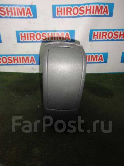 Бардачок между сиденьями Toyota Prius купить во Владивостоке по цене: 6 ...