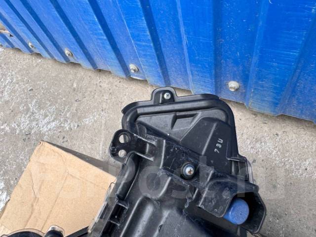 Плафон, туманка, правая Toyota Prius PHV ZVW52 47-95 оригинал Japan ...