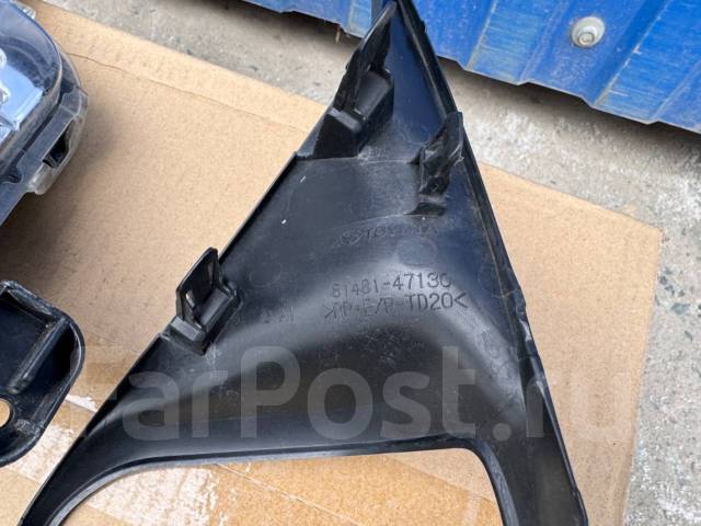 Плафон, туманка, правая Toyota Prius PHV ZVW52 47-95 оригинал Japan ...