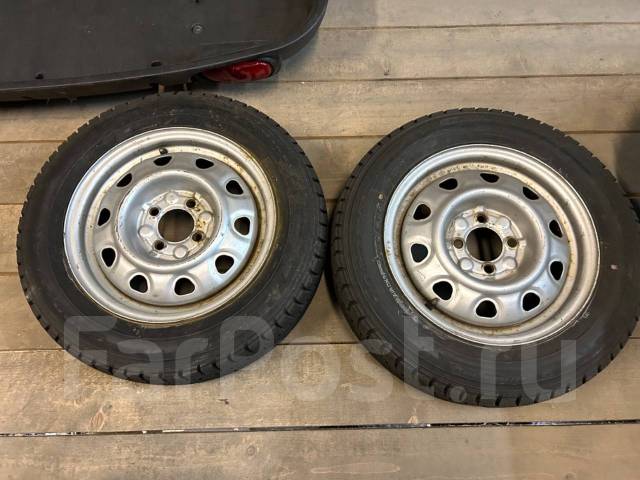 Два диска Nissan R14, 14", 1 шт, 4x100, штампованные, 67,1 мм. 2 шт, б ...