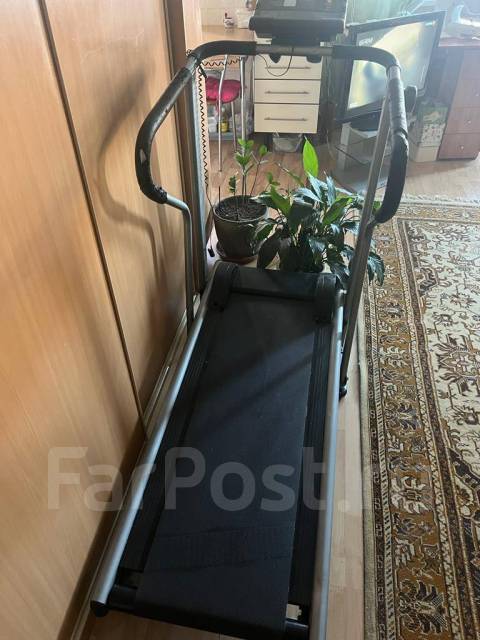 Беговая дорожка House Fit, б/у, в наличии. Цена: 5 000₽ во Владивостоке