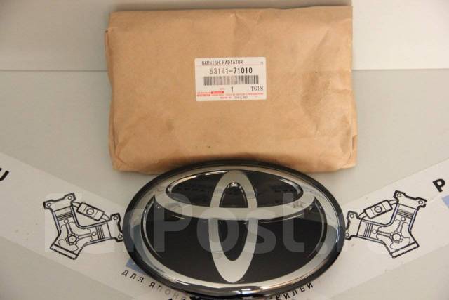 Эмблема решетки радиатора Toyota Land Cruiser 200 купить в Москве по ...