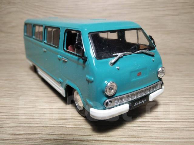 Масштабная модель автомобиля СССР - РАФ-977 ДМ. 1:43, б/у, в наличии. Цена: 1 300₽ во Владивостоке