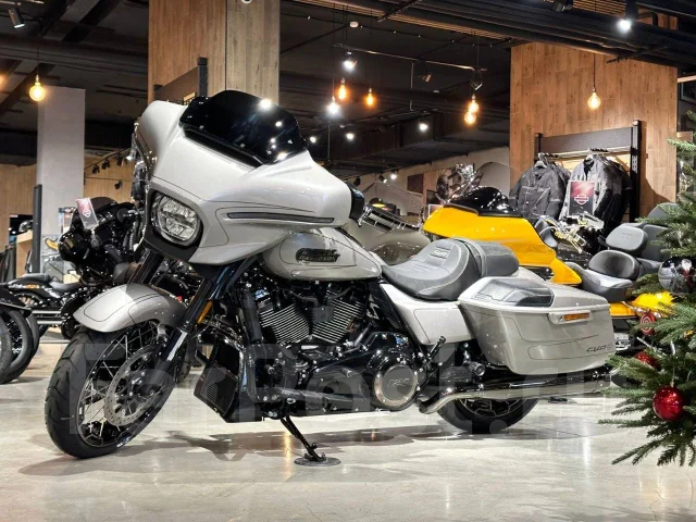 Harley-Davidson CVO Street Glide, 2023, 1 983 куб. см. 4х тактный, без ...