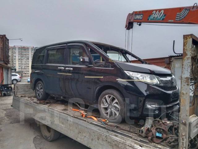 Honda Stepwgn, 2016, RP3, L15B во Владивостоке