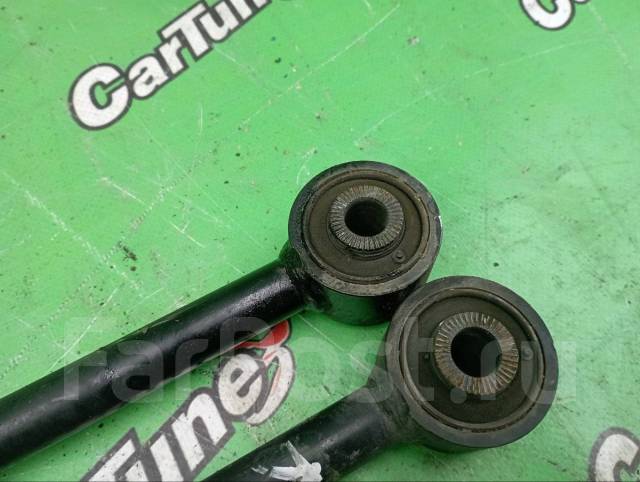 Рычаги развальные Lexus Ct200H 2011 [К233] 077/LA00 4871072010 ZWA10 ...