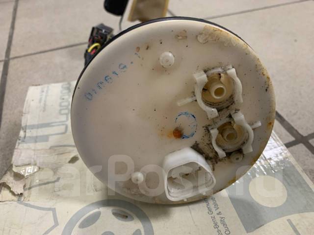 Бензонасос в сборе с датчиком ориг. Toyota LandCruiser 100/Lexus LX470 ...