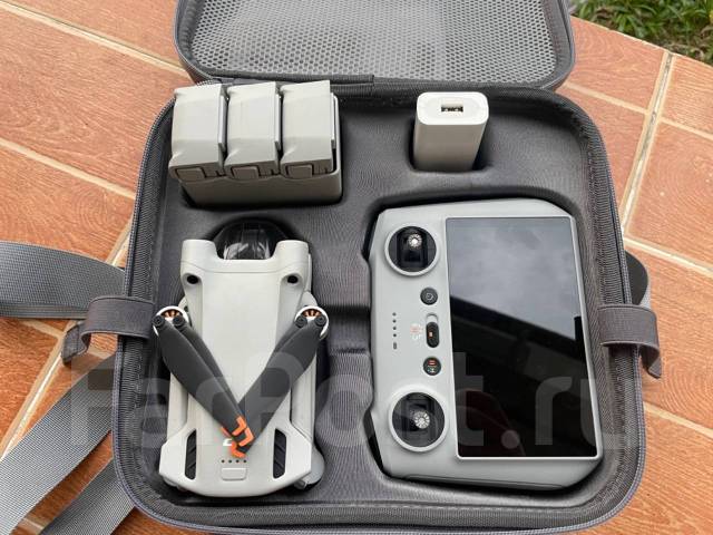 Квадрокоптер DJI mini 3 Pro (пульт с экраном)+ 3 батареи (Combo), б/у ...