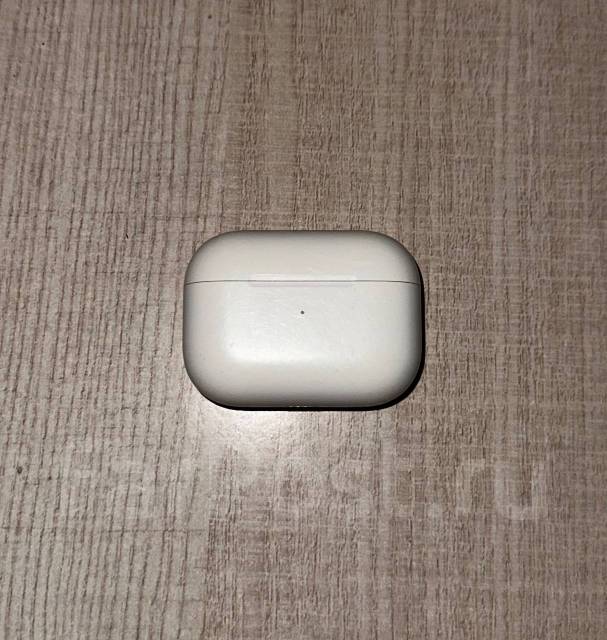 Apple AirPods Pro 2 Кейс Оригинал, б/у, в наличии. Цена: 4 000₽ во ...