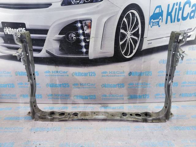 Рамка радиатора нижняя часть "1f7" Оригинал Toyota Prius ZVW30-67 ...