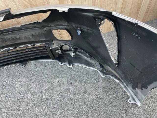 Бампер Toyota Prius 5211947978 ZVW51, передний купить во Владивостоке ...