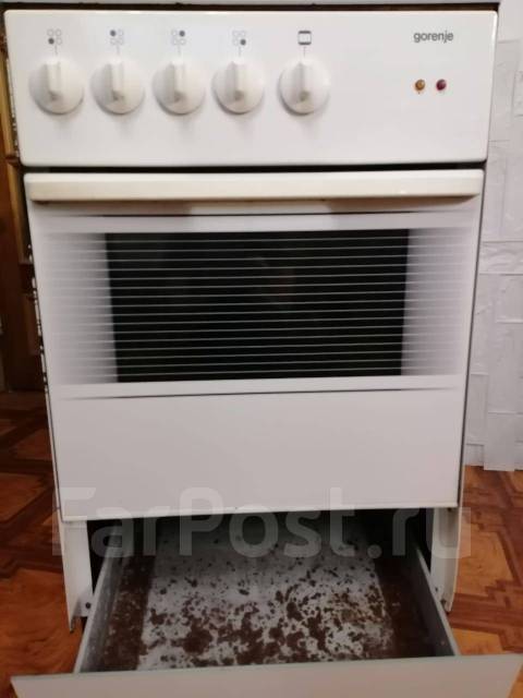 Электроплита Gorenje с духовкой, б/у, в наличии. Цена: 3 500₽ во ...