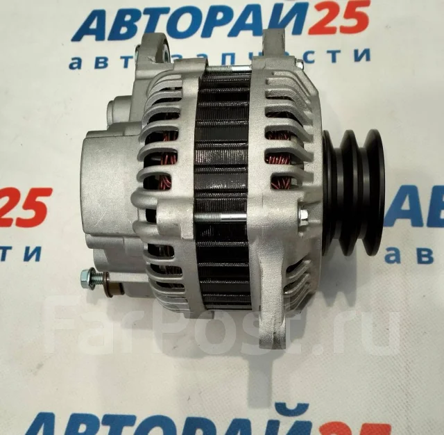 Новый генератор 4M40 12(14)V 90A фишка с торца ME202756 купить во ...