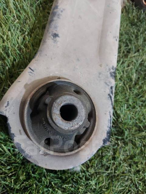 Рычаг передний прав/лев 54500ED00A/54501ED00A Nissan Tiida/Wingroad/AD ...