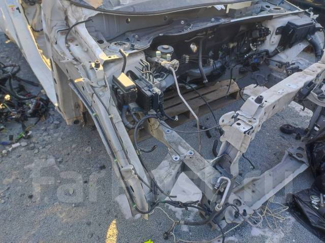 Лонжерон правый, Honda Vezel RU1, NH788P белый купить во Владивостоке ...