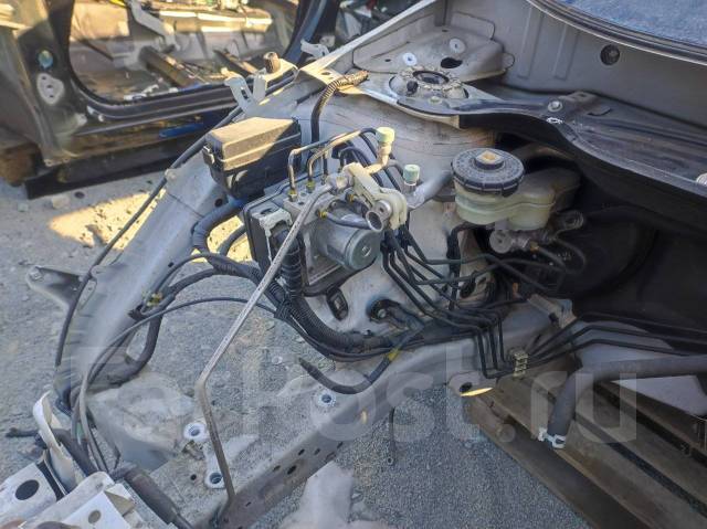 Лонжерон правый, Honda Vezel RU1, NH788P белый купить во Владивостоке ...