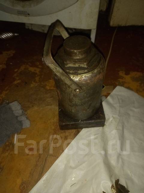 Домкрат 50 тонн СССР, б/у, в наличии. Цена: 1 500₽ в Хабаровске