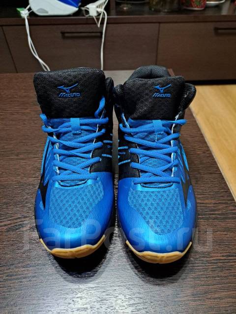 Продам кроссовки волейболные Mizuno, размер: 42, лето, новый, в наличии ...