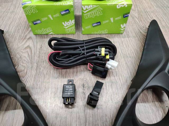 Туманки / Фары противотуманные Toyota AQUA 2017 - 2021 купить во ...