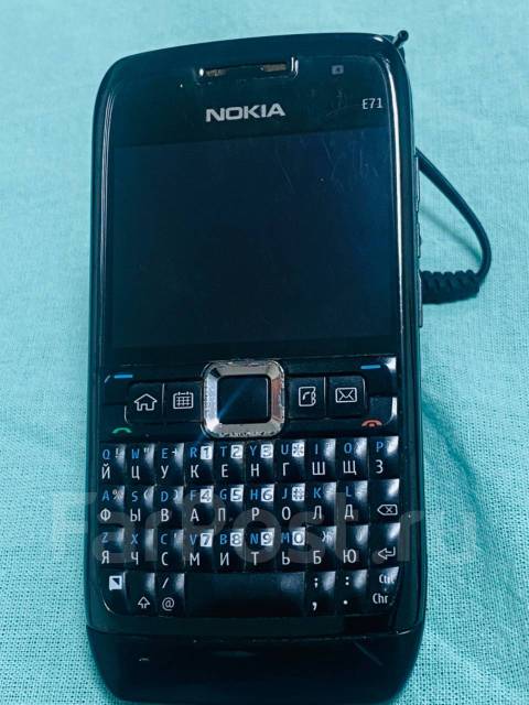 Легендарный Nokia E71. Qwerty-фон, до 8 гб, 4", моноблок, черный, 3G ...