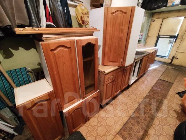 Кухонный гарнитур, угловая, модульная, лдсп, массив дерева, светлое ...