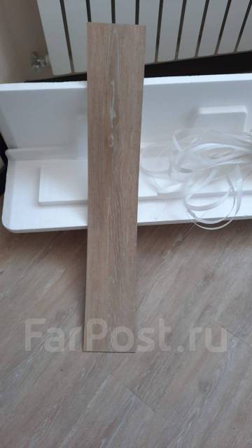 Продам напольную ПВХ плитку, в наличии. Цена: 50₽ во Владивостоке