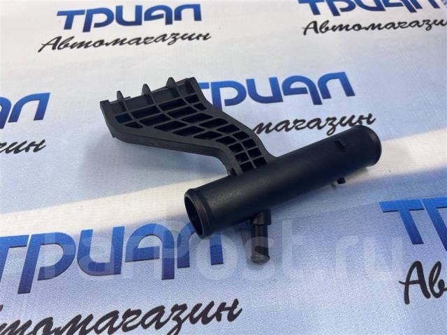 Патрубок системы охлаждения Toyota Corolla Rumion 16577-21020 купить в ...