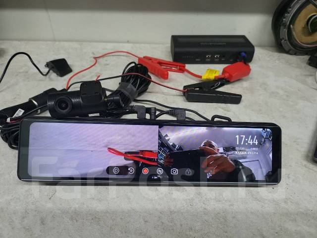 Видеорегистратор - зеркало Maxwin MDR-C009, б/у, в наличии. Цена: 5 000₽ во Владивостоке