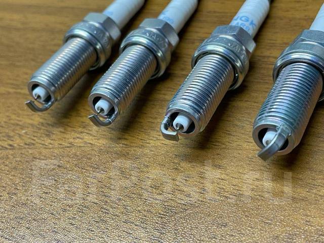 Свечи иридий(компл.4 шт)NGK Dilkar8J9G C-HR Auris оригинал Япония ...