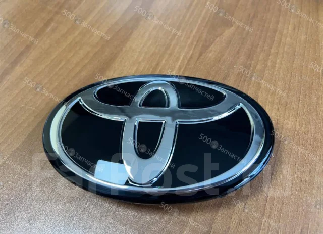 Эмблема решетки радиатора Toyota C-HR 2020-2023 [90975-02160], передняя ...