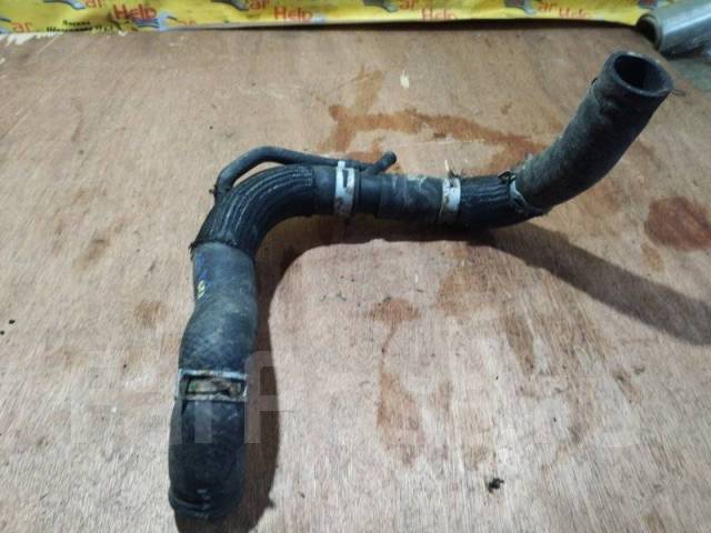 Патрубок системы охлаждения Toyota Rav4 2010 1657726020 XA30 2AD-FTV ...