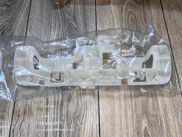 Крепление бампера переднее правое Lexus Nx 52533-78010 купить во ...