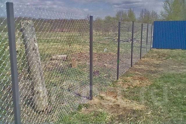 Установка заборов из рабицы, 3д сетка, профлист и др во Владивостоке