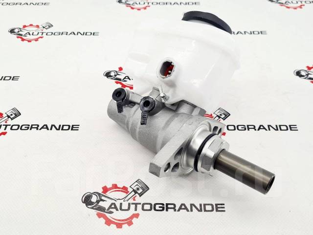 Главный тормозной цилиндр Toyota Land Cruiser Prado 120 / Surf 215 ...