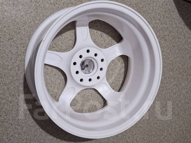 Красавцы Rays, Japan, 16", 1 шт, Ширина диска 7.0" Вылет (ET) 35 мм ...