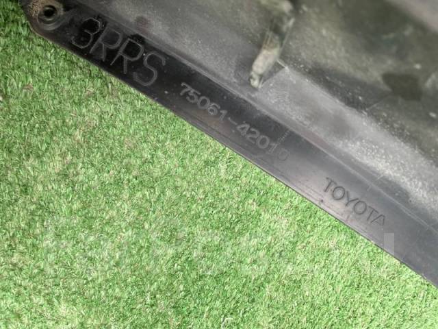 Накладка на дверь Toyota Rav4 2018- 7506142010 AXAA54, задняя правая ...