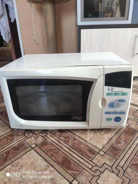 Микроволновая печь LG MS190A под ремонт, LG, б/у, в наличии. Цена: 1 000₽ во Владивостоке