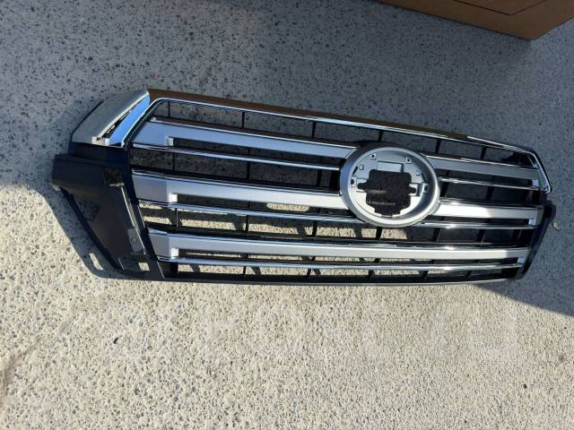 Решетка радиатора Toyota Land Cruiser 200 2016-2021 купить во ...