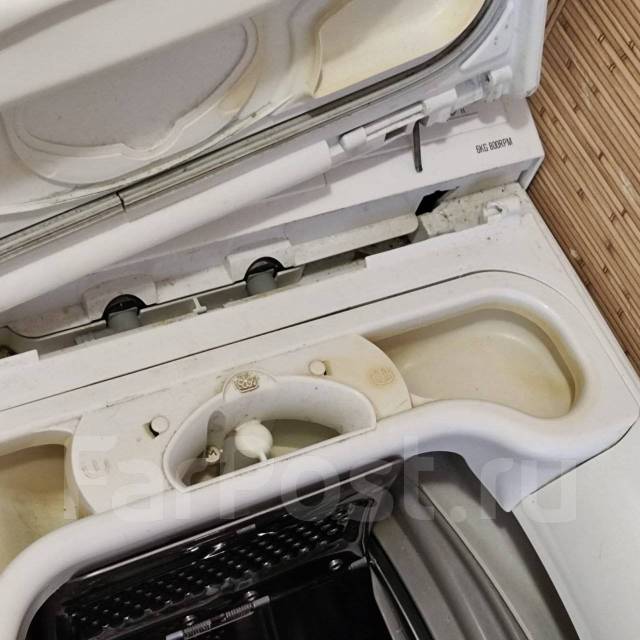 Стиральная машинка Electrolux. Рабочая. 6кг, вертикальная загрузка, 6,0 ...