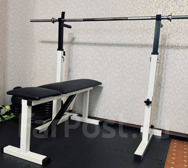 Скамья для жима, б/у, в наличии. Цена: 5 000₽ в Уссурийске