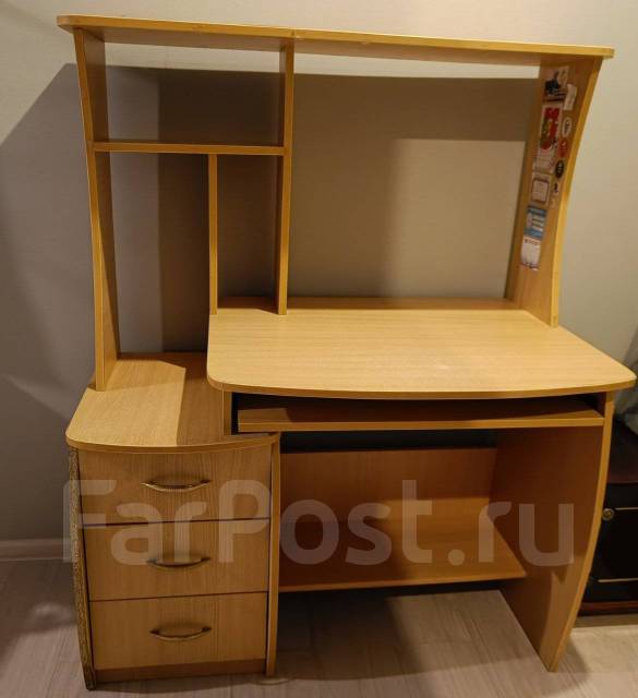 Продам компьютерный/ученический стол, прямоугольный, дсп, светлое ...